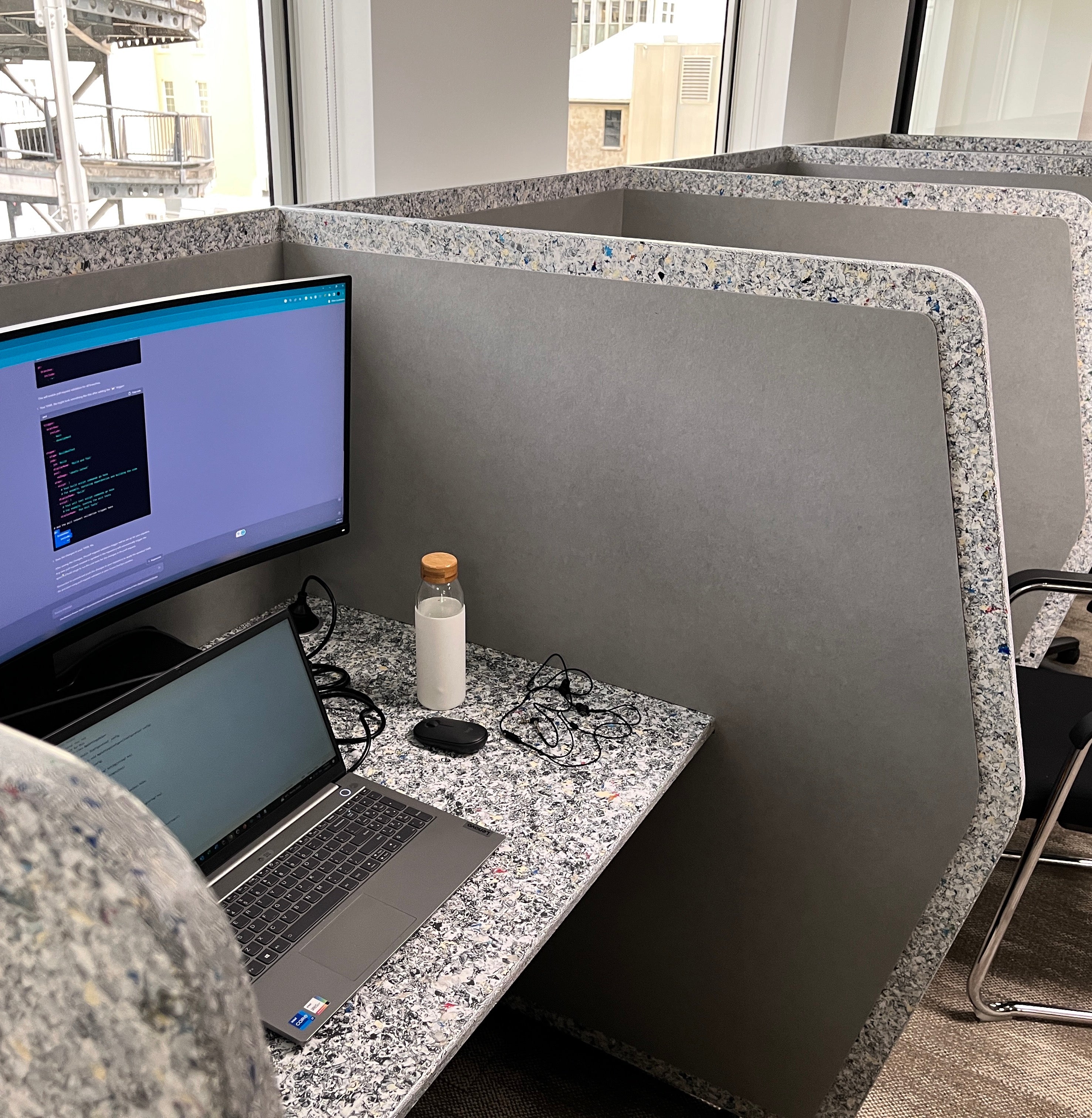 The world's first circular work booth, made from Cleanstone – Critical.